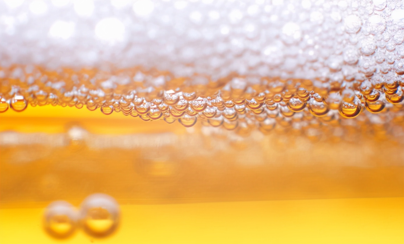 Foamy Urine and Protein in Urine: When Should You Worry? – UroCare Chennai